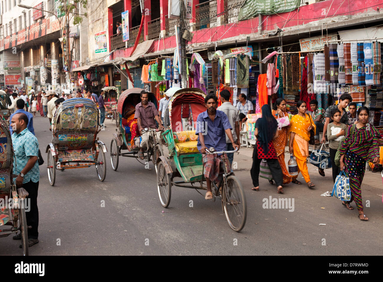 Cycle rickshaw bangladesh hi-res stock photography and images - Alamy