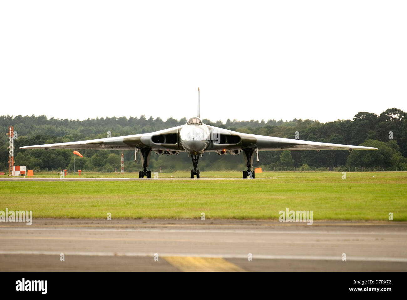 Vulcan bomber front view on ground level Stock Photo - Alamy