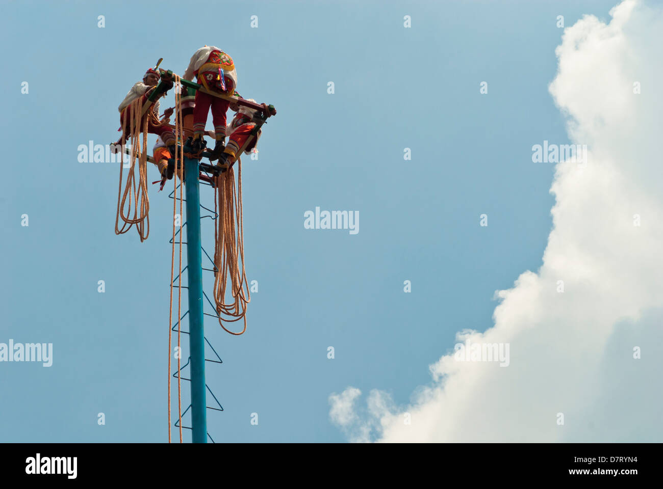 Voladores Mexican High Resolution Stock Photography and Images - Alamy