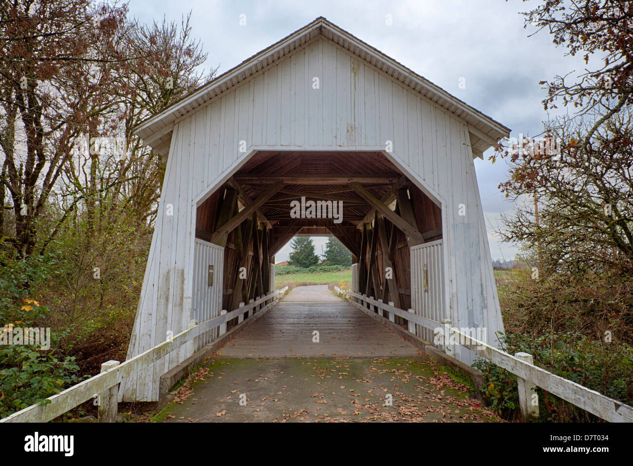 USA, Oregon, Corvallis, Irish Bend Bridge Stock Photo - Alamy