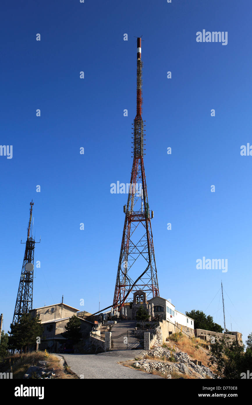 Electronic communication towers hi-res stock photography and images - Alamy