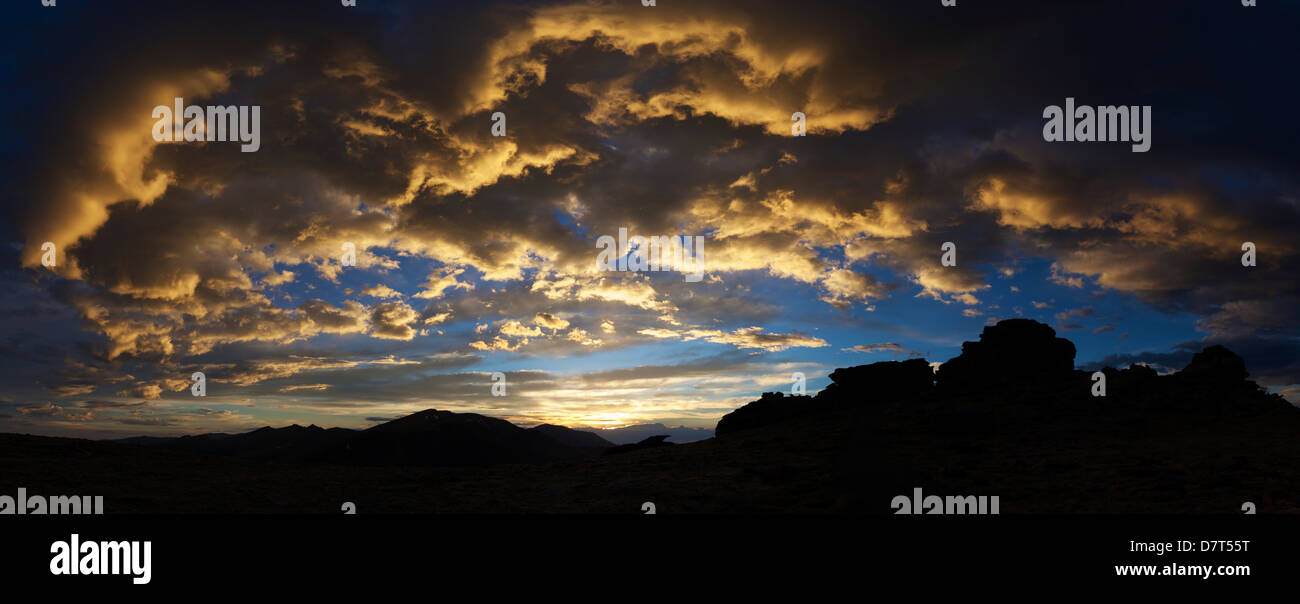 Dawn on Alpine Ridge Trail in Rocky Mountain National Park Stock Photo ...