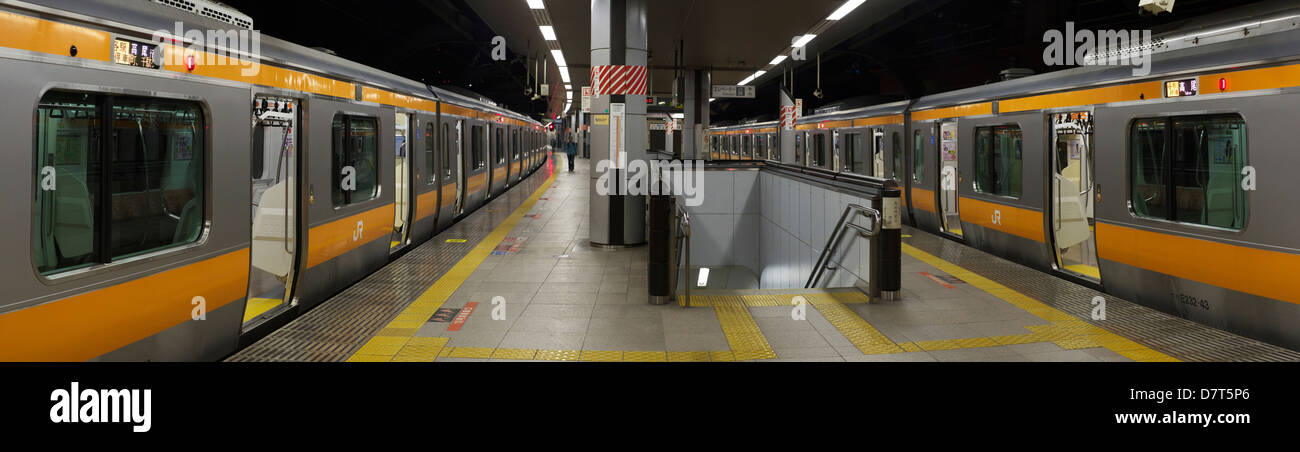 Chuo line hi-res stock photography and images - Alamy