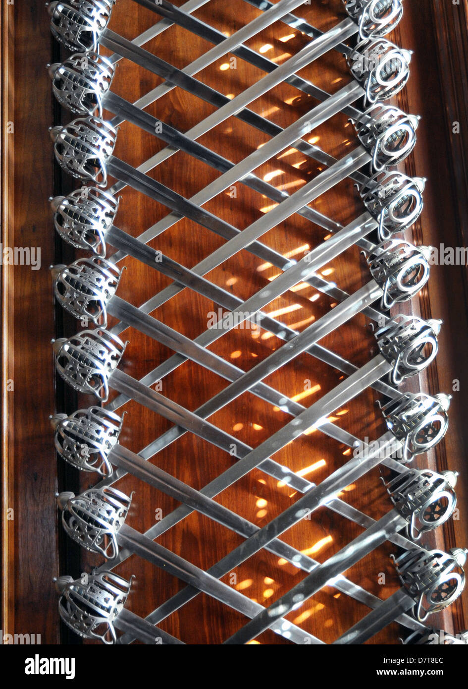 Swords on wall of Governor's Palace Colonial Williamsburg Virginia ...