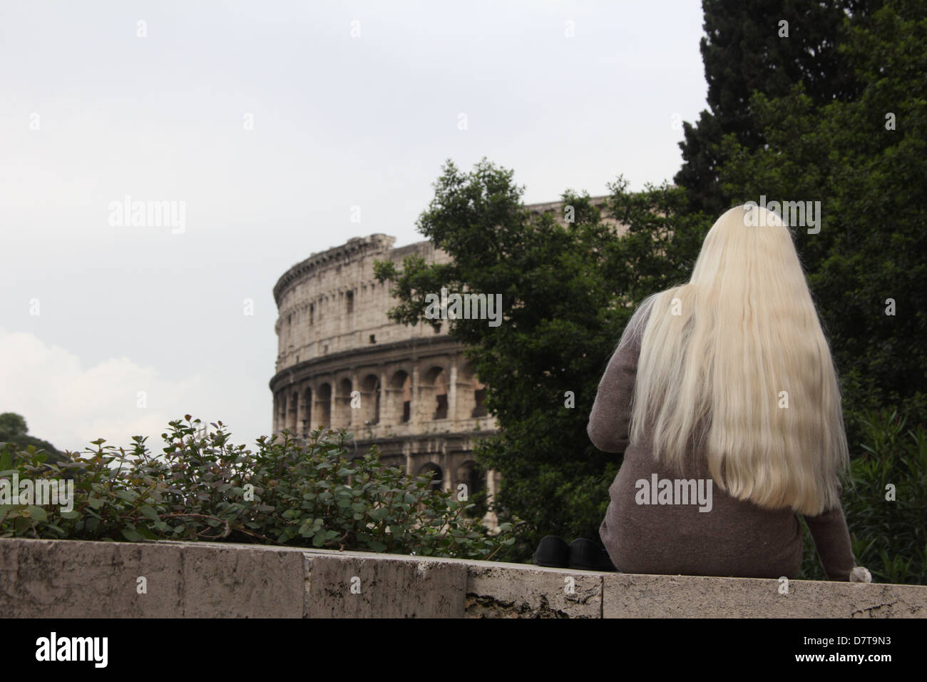 Ancient rome woman back hi-res stock photography and images - Alamy