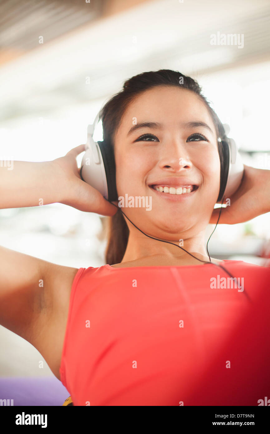 Man sit ups hi-res stock photography and images - Alamy