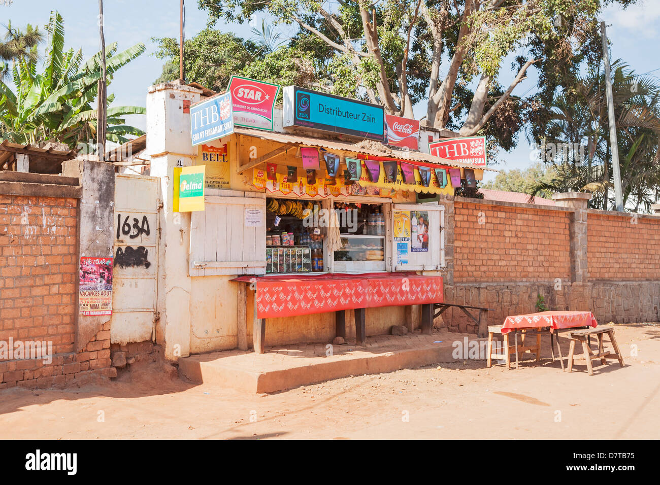 Roadshop hi-res stock photography and images - Alamy