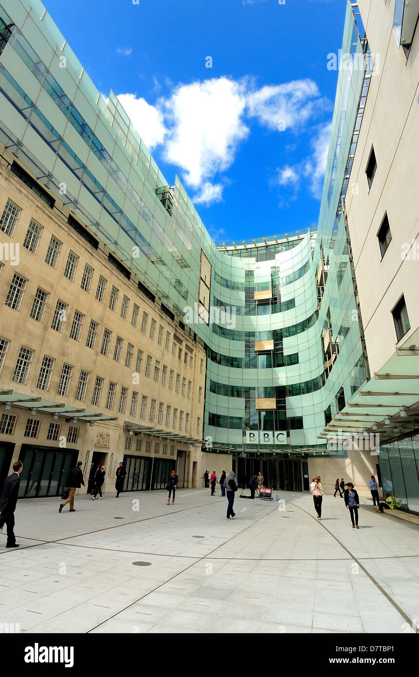 Bbc broadcasting house exterior hi-res stock photography and images - Alamy