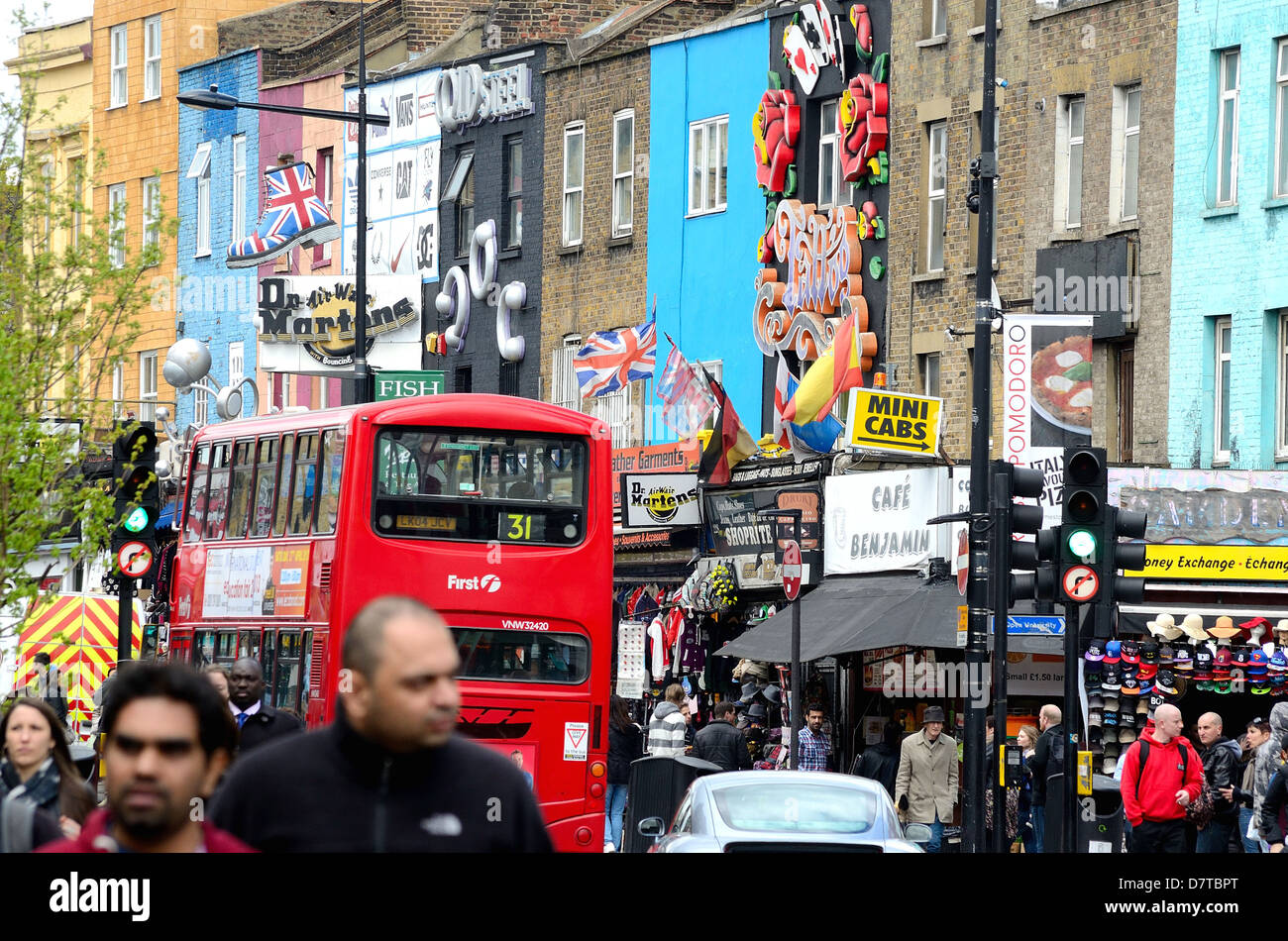 Camden high street busy hi-res stock photography and images - Alamy
