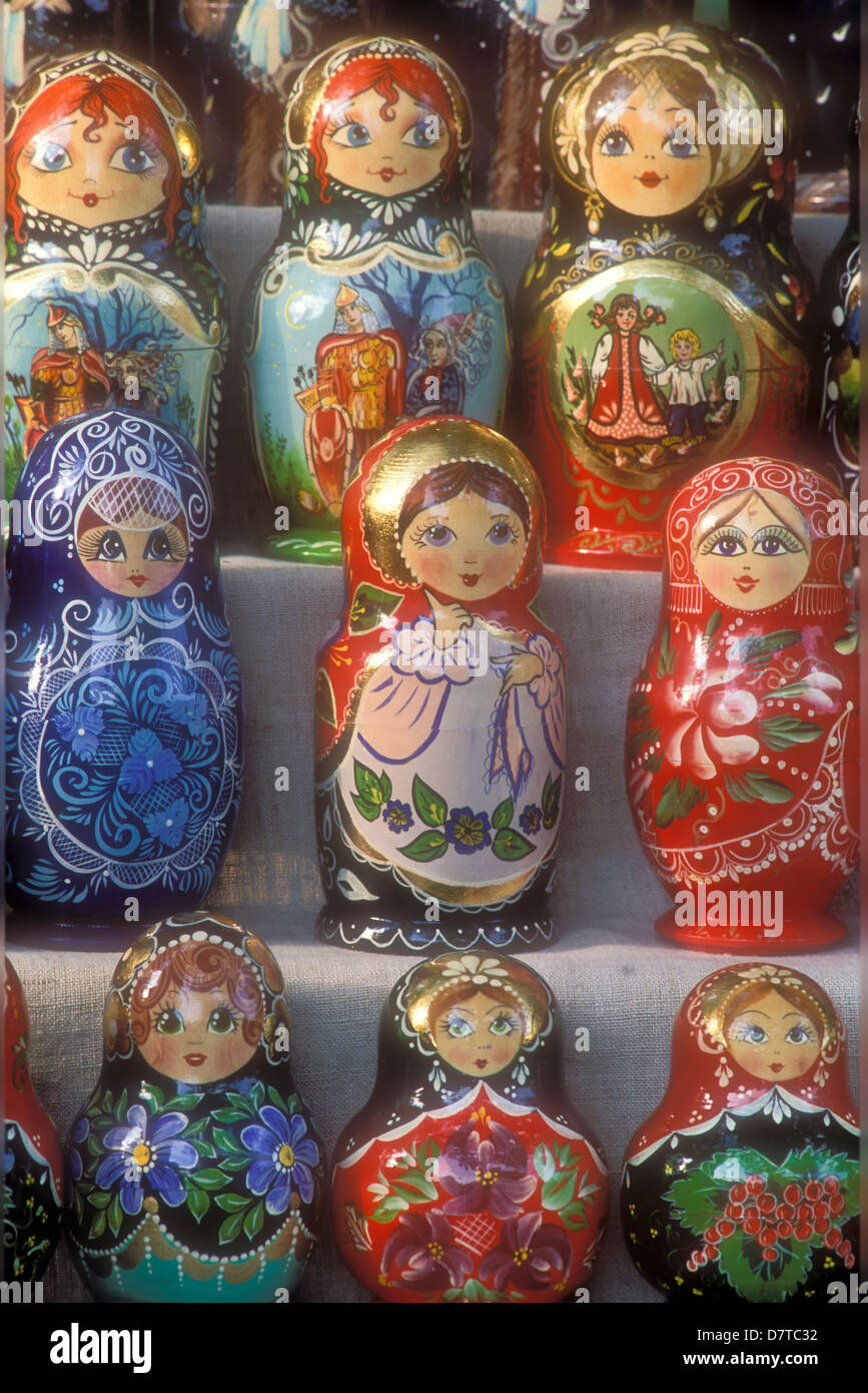 Russian nesting dolls (matrioshka dolls), Moscow, Russia Stock Photo ...
