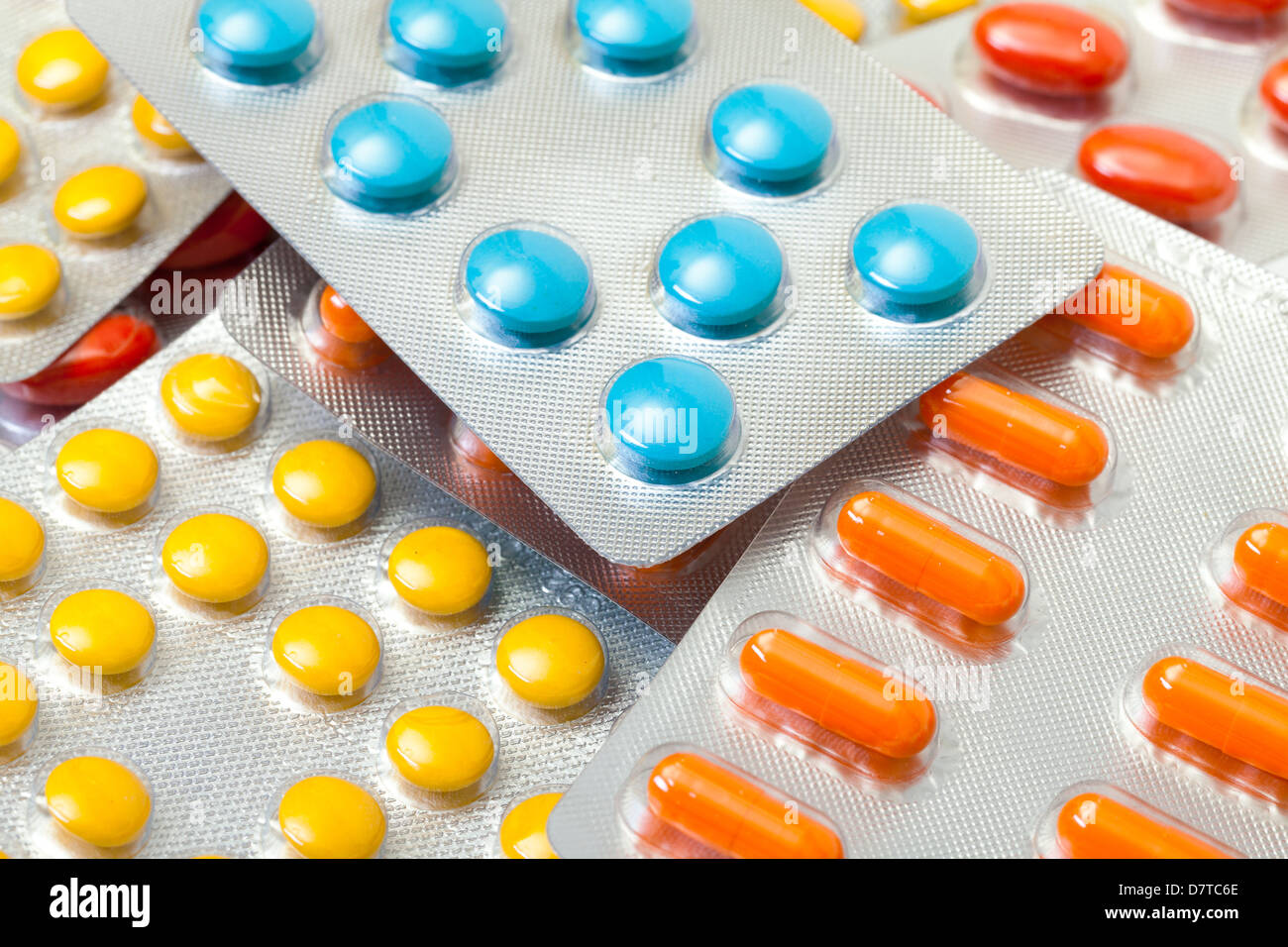 Blisters pack hi-res stock photography and images - Alamy