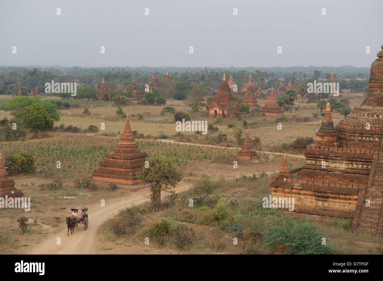 Bagan city hi-res stock photography and images - Alamy