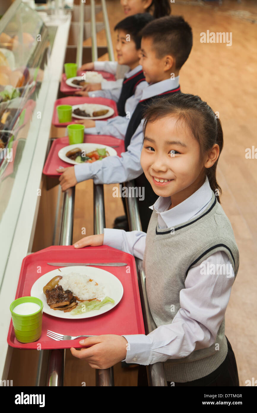 School cafeteria line waiting hi-res stock photography and images - Alamy