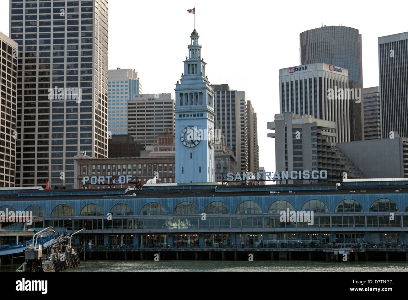 San Francisco Ferry Building on the Embarcadero, San Francisco ...