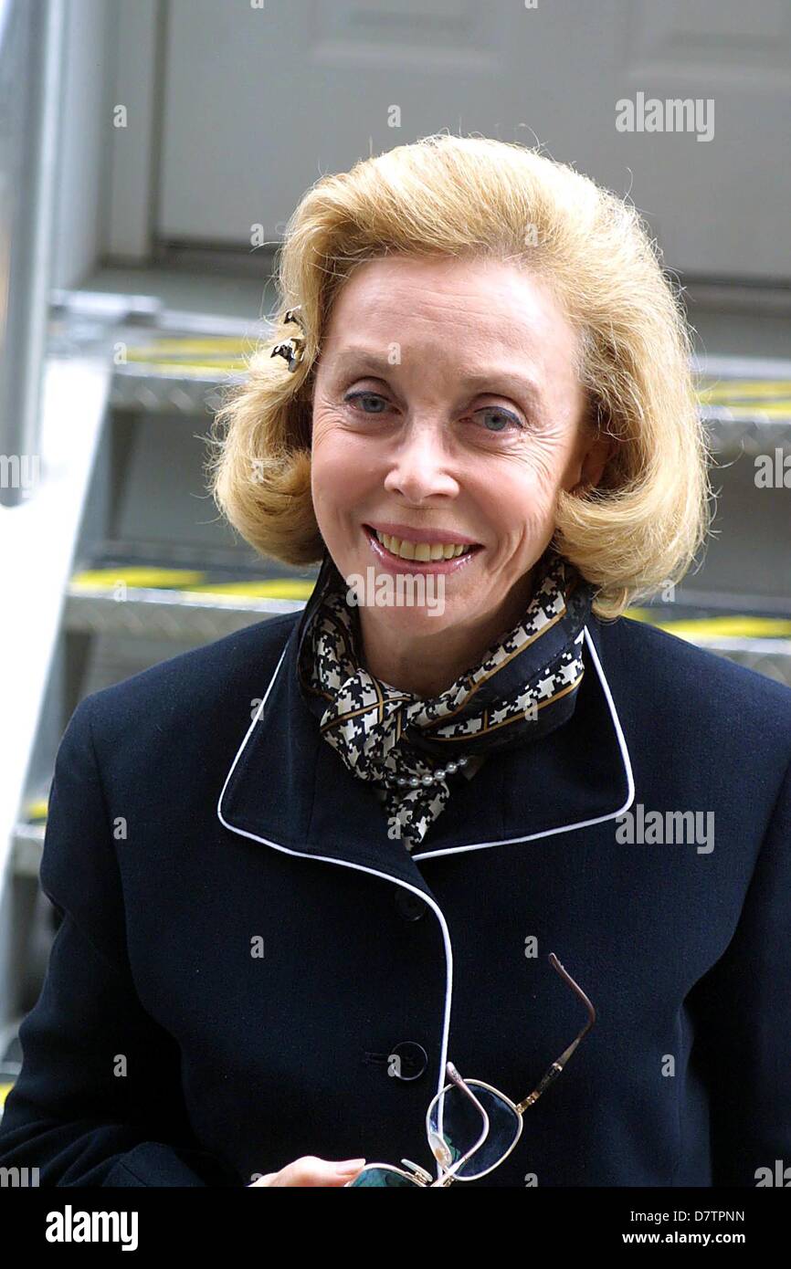 May 13, 2013 - FILE - Dr. JOYCE BROTHERS, who pioneered the television ...