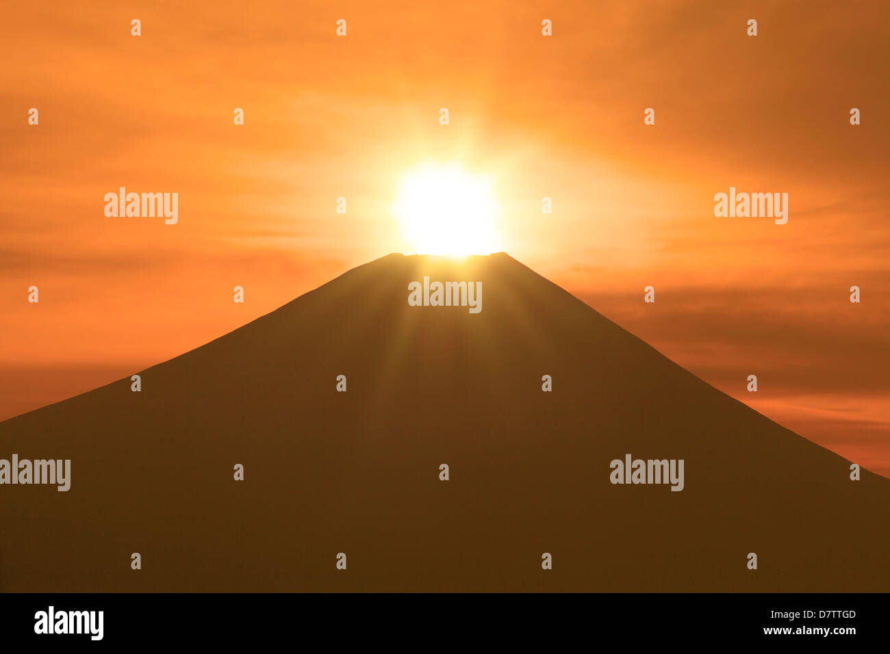 Rising sun japan fuji hi-res stock photography and images - Alamy