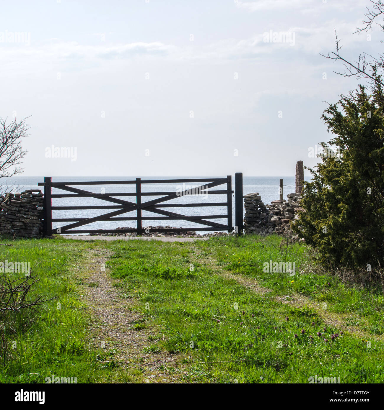 Wooden gate in lake hi-res stock photography and images - Alamy