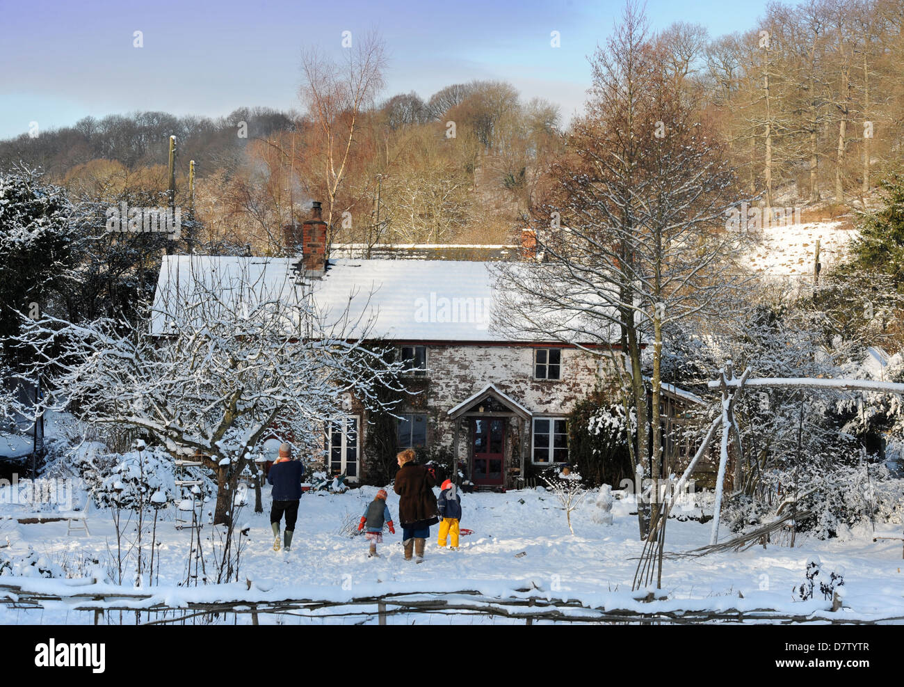 Cold family uk heating hi-res stock photography and images - Alamy
