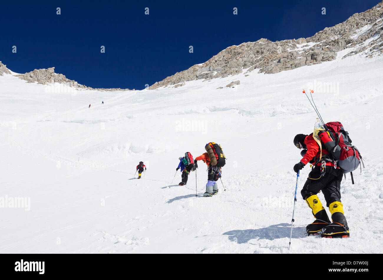 Climbing expedition on Mount McKinley, 6194m, Denali National Park ...
