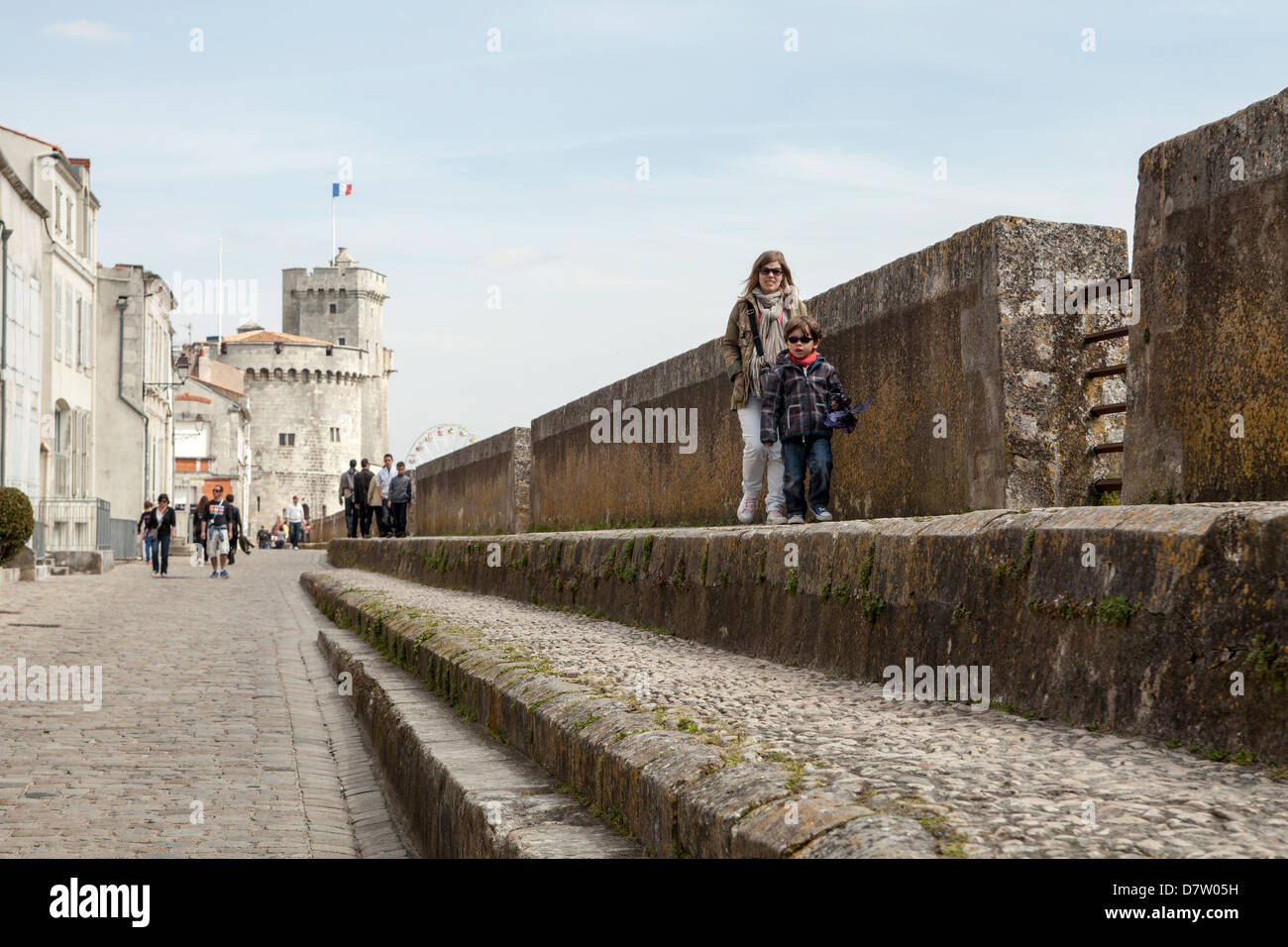 Chaine tower structure hi-res stock photography and images - Alamy