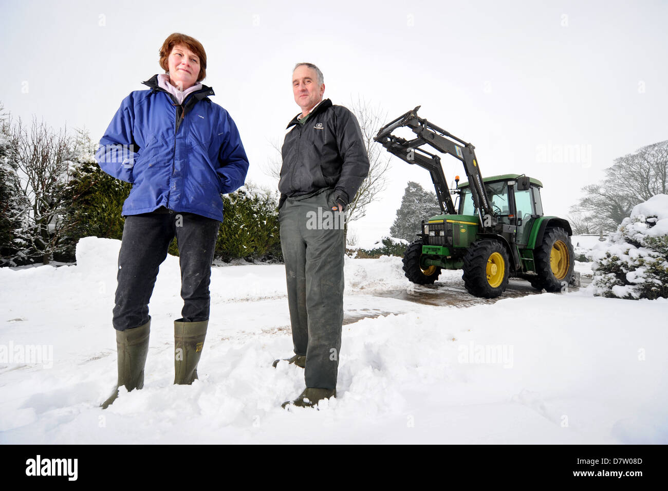 Dairy Farmers Chris & Liz Best from Poole Farm Leighterton near Tetbury ...