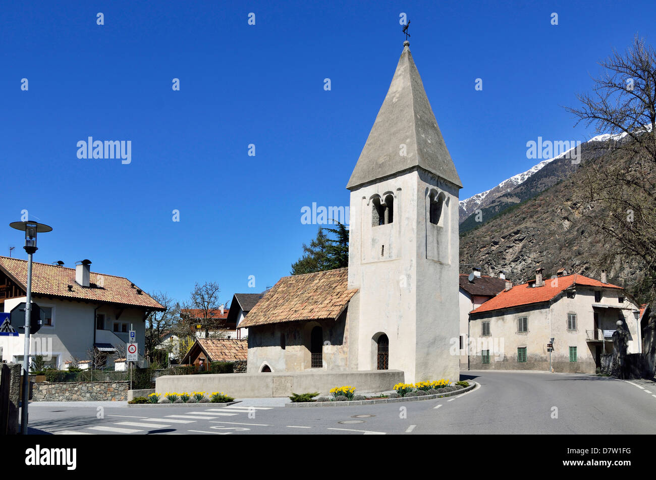 Italien, Südtirol, Vinschgau, Kirche Sankt Nikolaus in Latsch Stock ...
