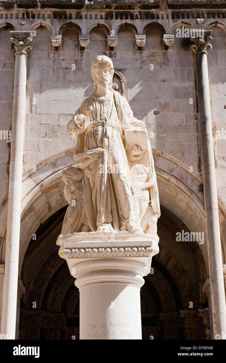 Statue of St. Lawrence, St. Lawrence Square, Trogir, UNESCO World ...