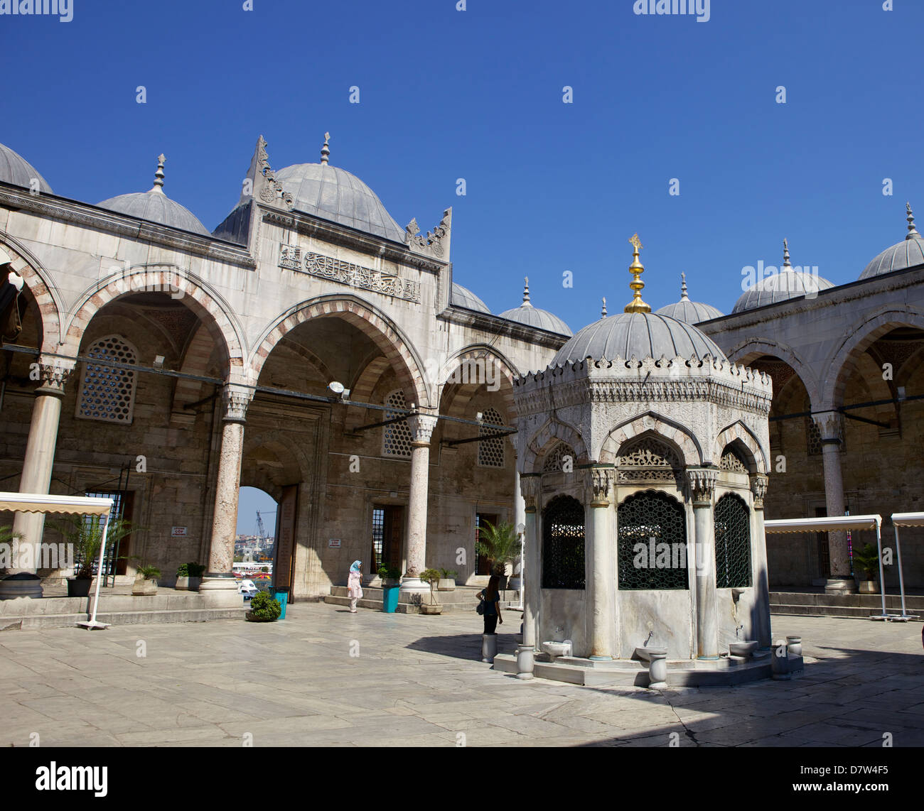 The Yeni Camii (New Mosque), Istanbul, Turkey Stock Photo - Alamy