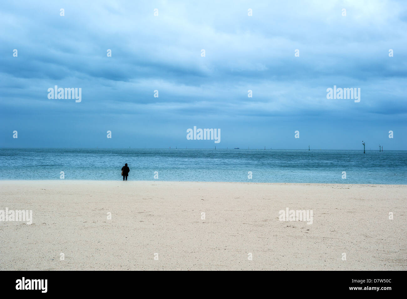 Middle bay beach hi-res stock photography and images - Alamy