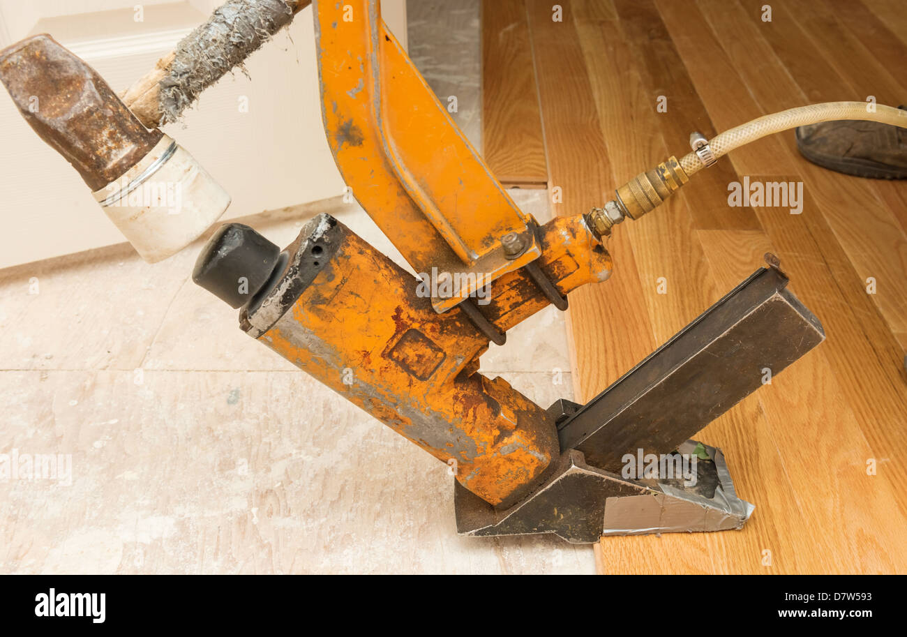 Installation in progress hi-res stock photography and images - Alamy