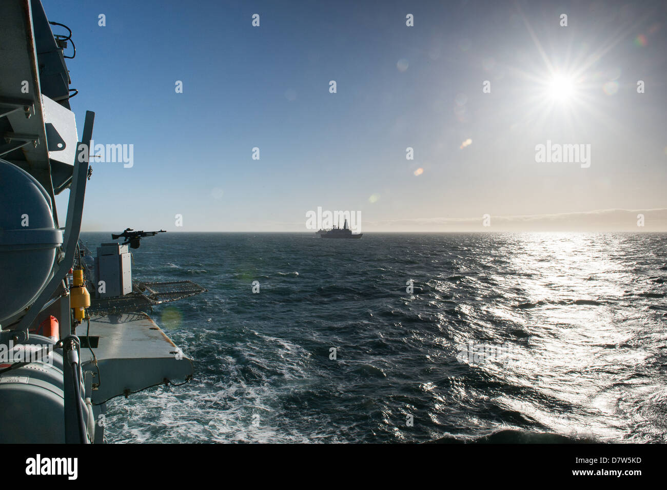 Type 45 Destroyer HMS Diamond at Sea Stock Photo - Alamy
