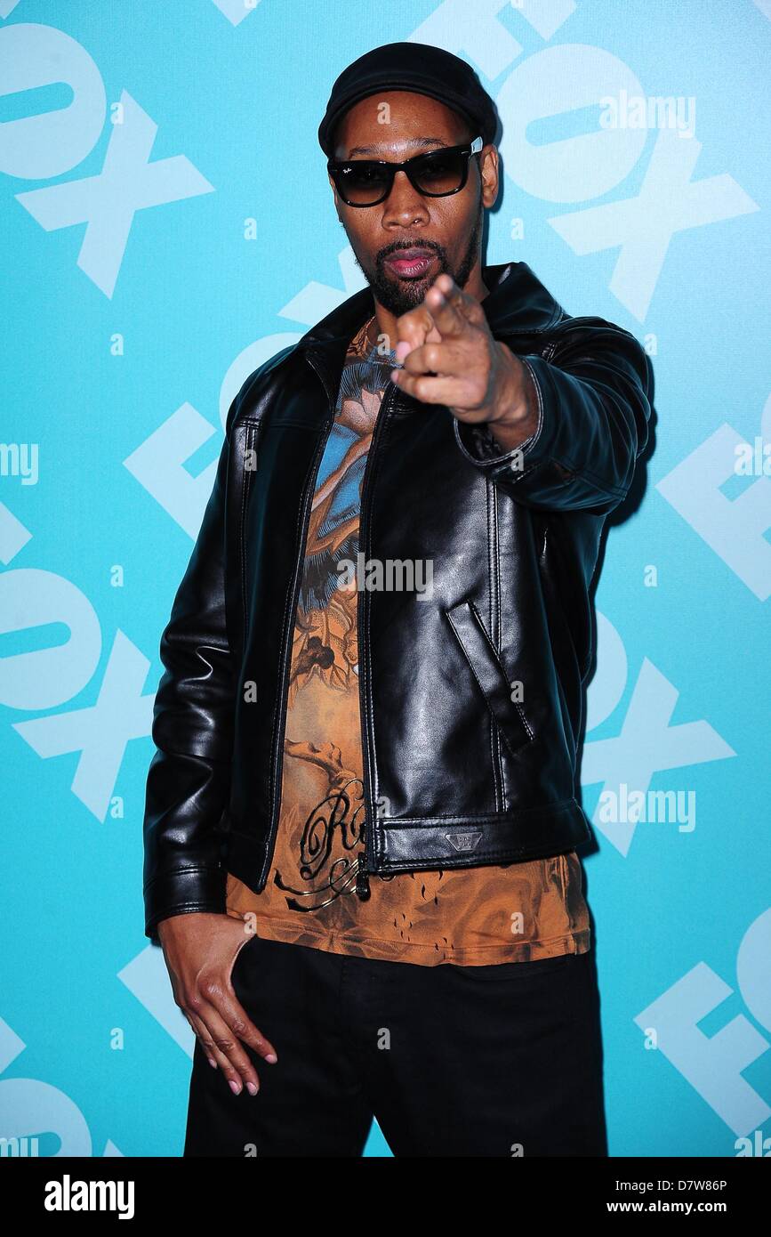 New York, USA. 13th May 2013. RZA at arrivals for FOX Network Upfronts ...