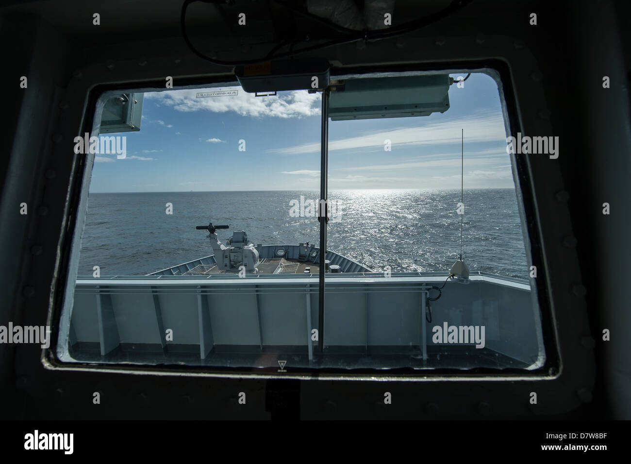 On the bridge of HMS Bulwark, Royal navy Assault Ship Stock Photo - Alamy