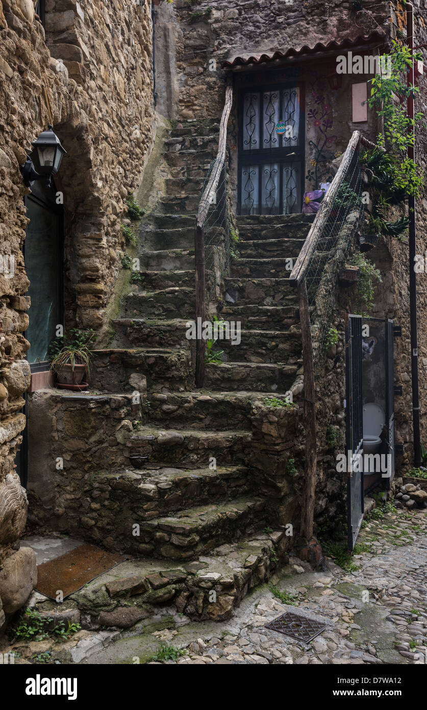 Bussana Vecchia (Old Bussana), a medieval ghost town in Liguria, near ...