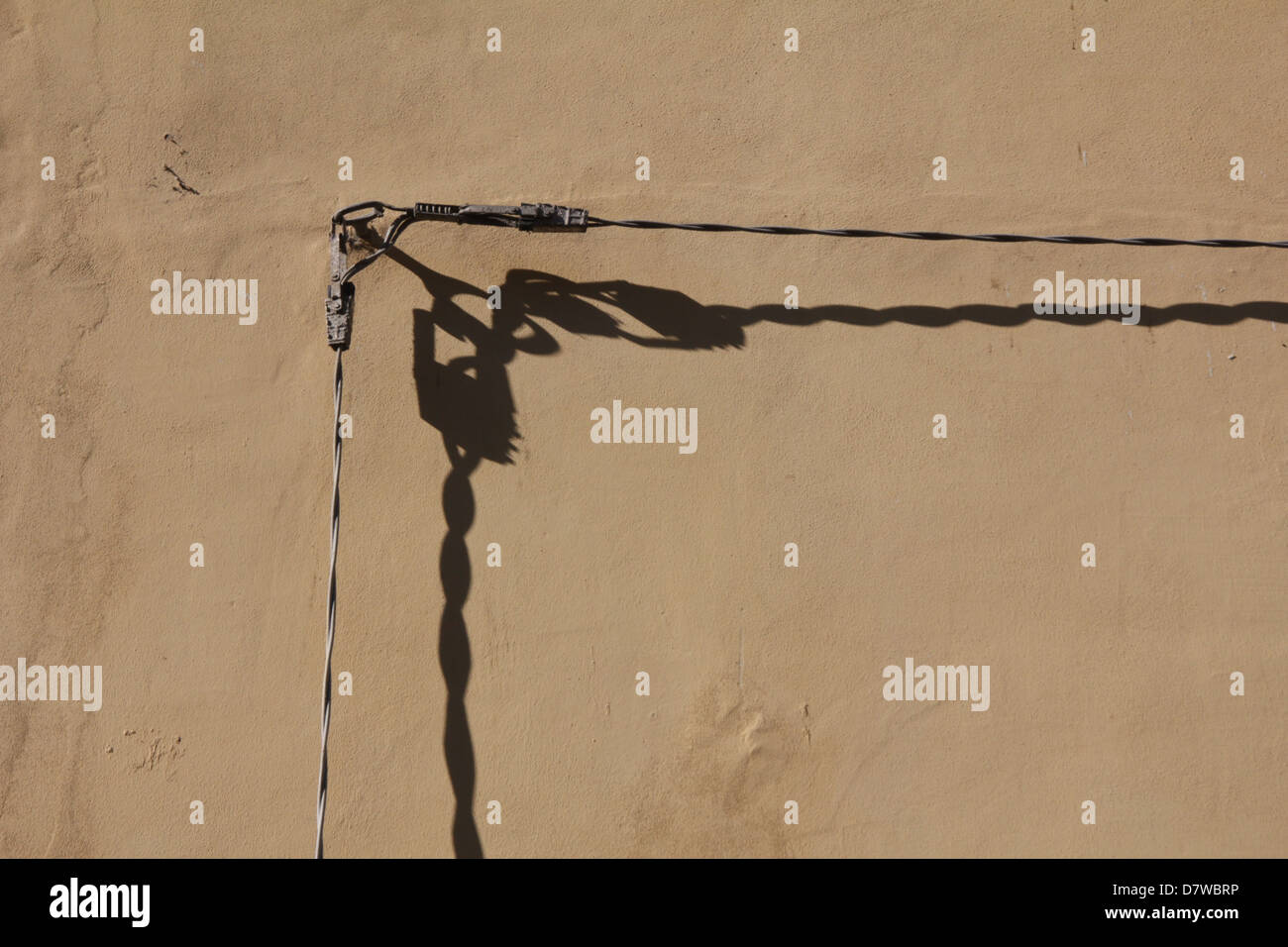 Tight wire hi-res stock photography and images - Alamy