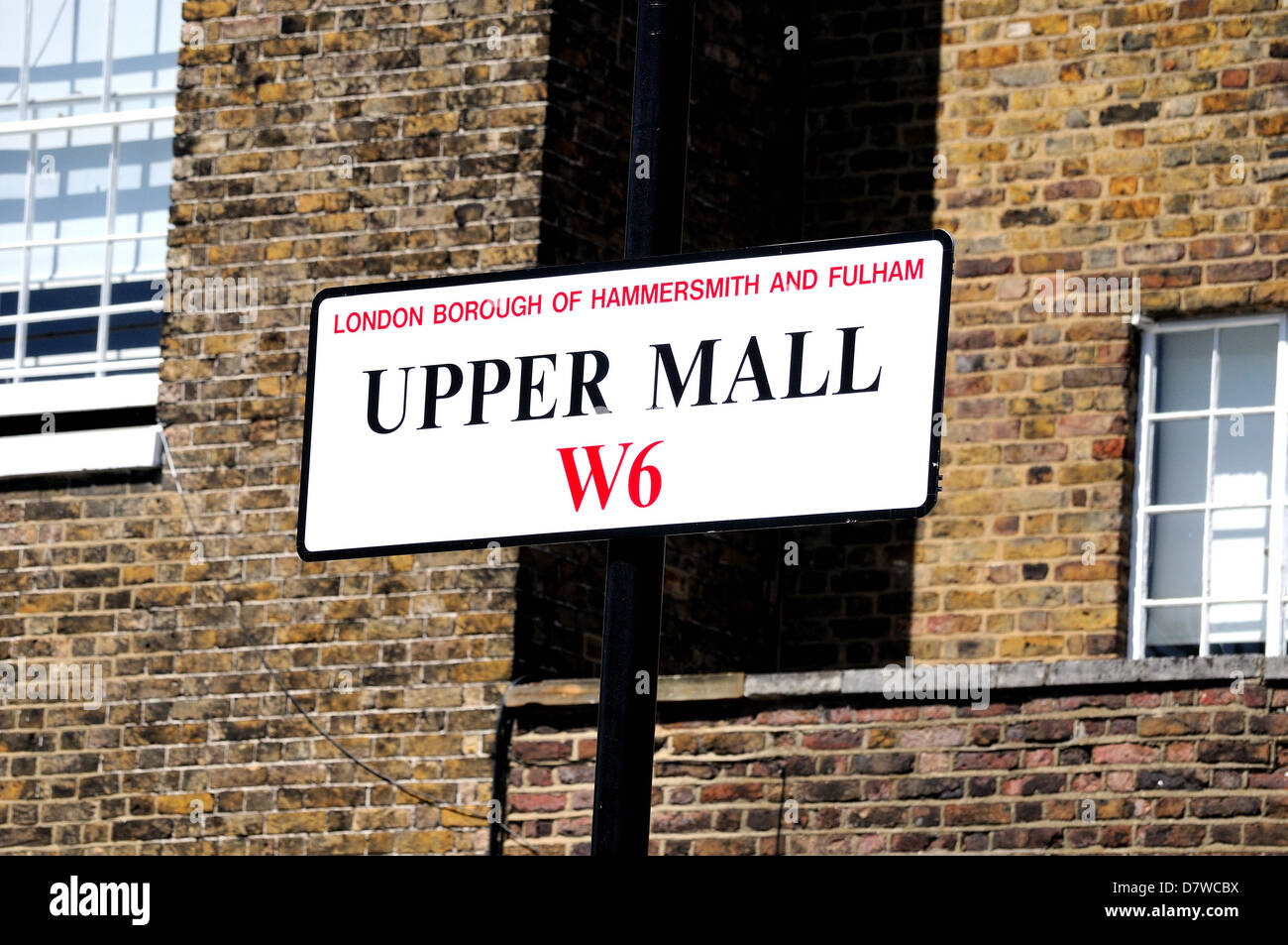 Street sign for Upper Mall Hammersmith West London Stock Photo - Alamy