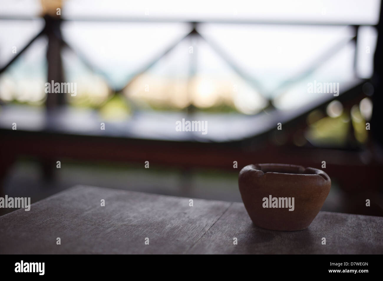 Simple pots hi-res stock photography and images - Alamy