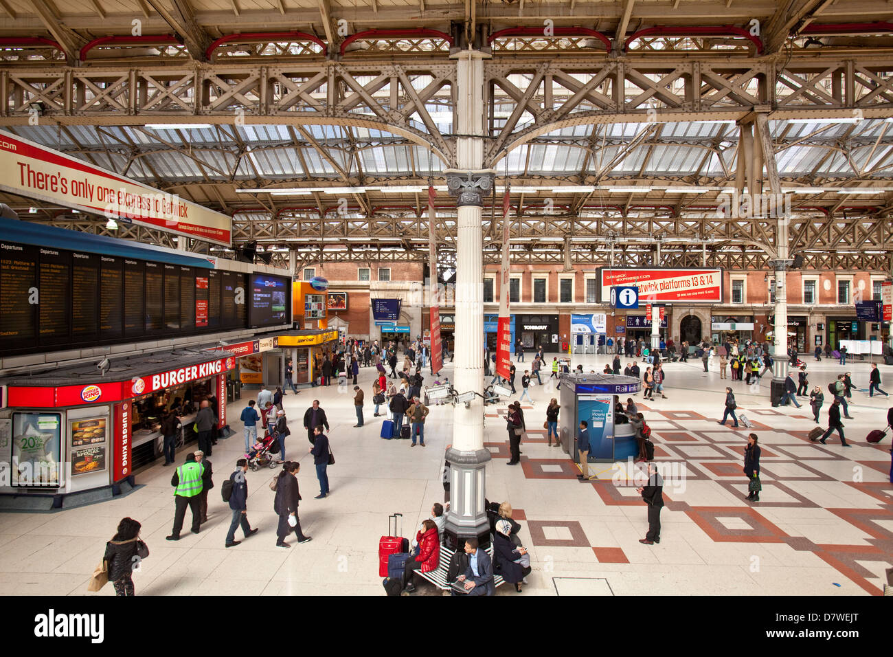Victoria Train Station Concourse High Resolution Stock Photography and ...