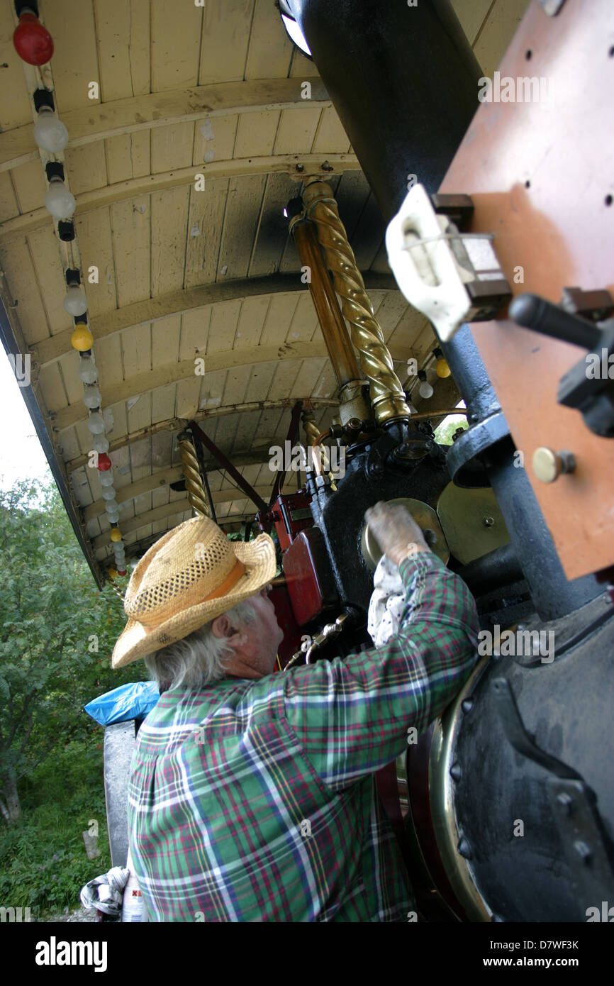 Vintage traction steam engine driver at Cromford Steam Rally,Derbyshire ...