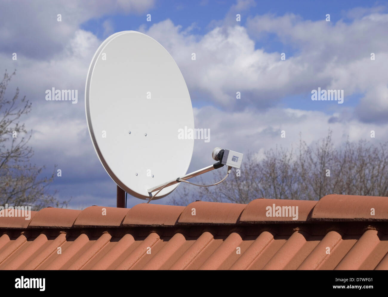 Satellite transmitter hi-res stock photography and images - Alamy