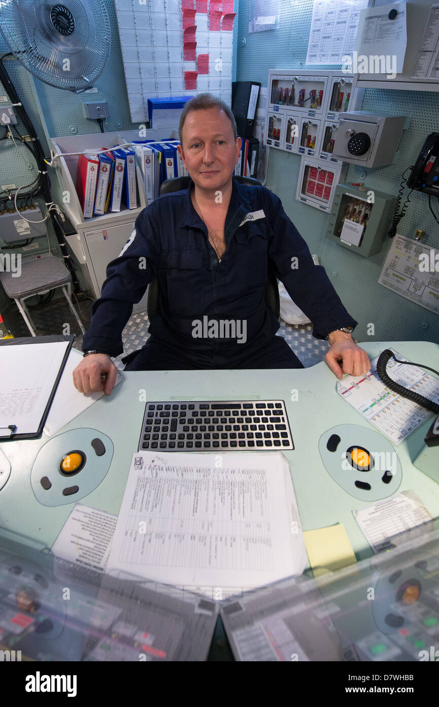 The Ships Control Center (SCC) on board the Royal Navy Type 45 ...