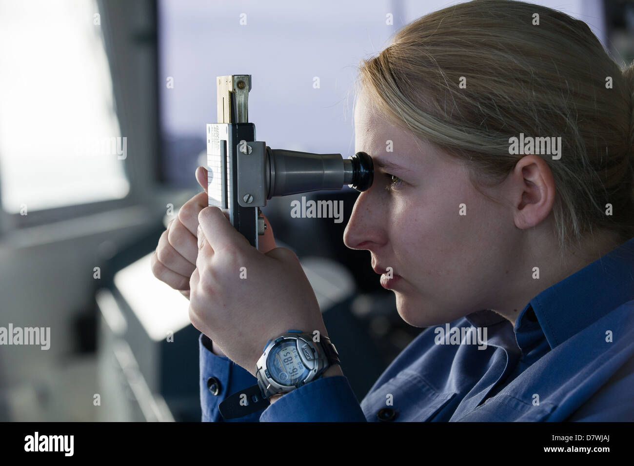 Bridge destroyer hi-res stock photography and images - Alamy