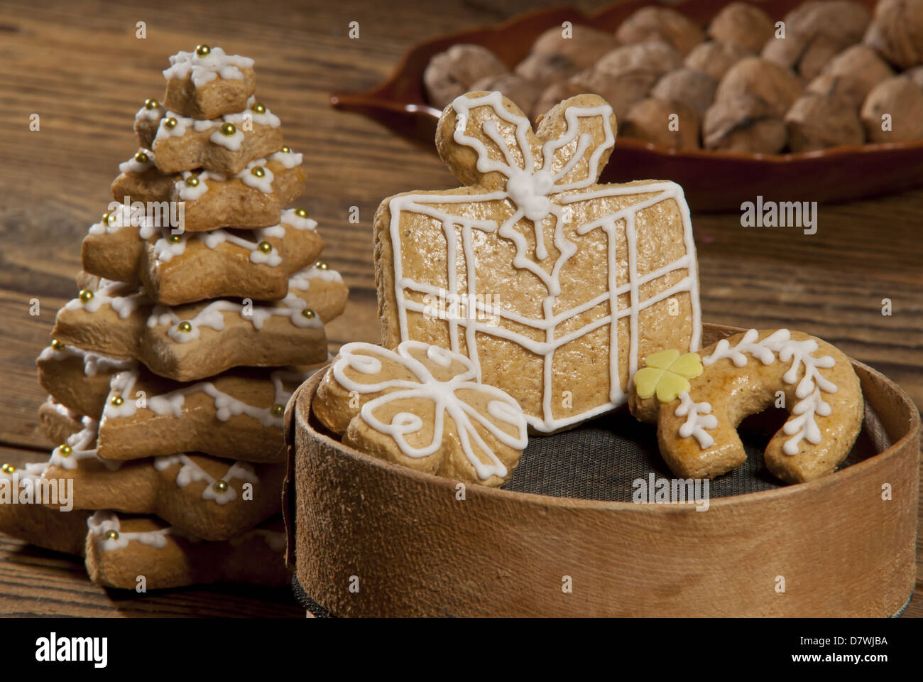 Walnut cinnamon sweets hi-res stock photography and images - Alamy