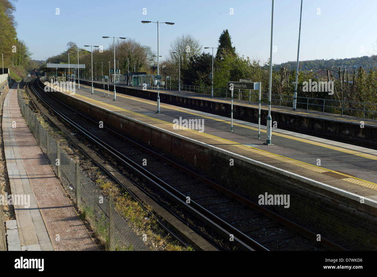 Empty railway station platform, Preston Park, Brighton Stock Photo - Alamy