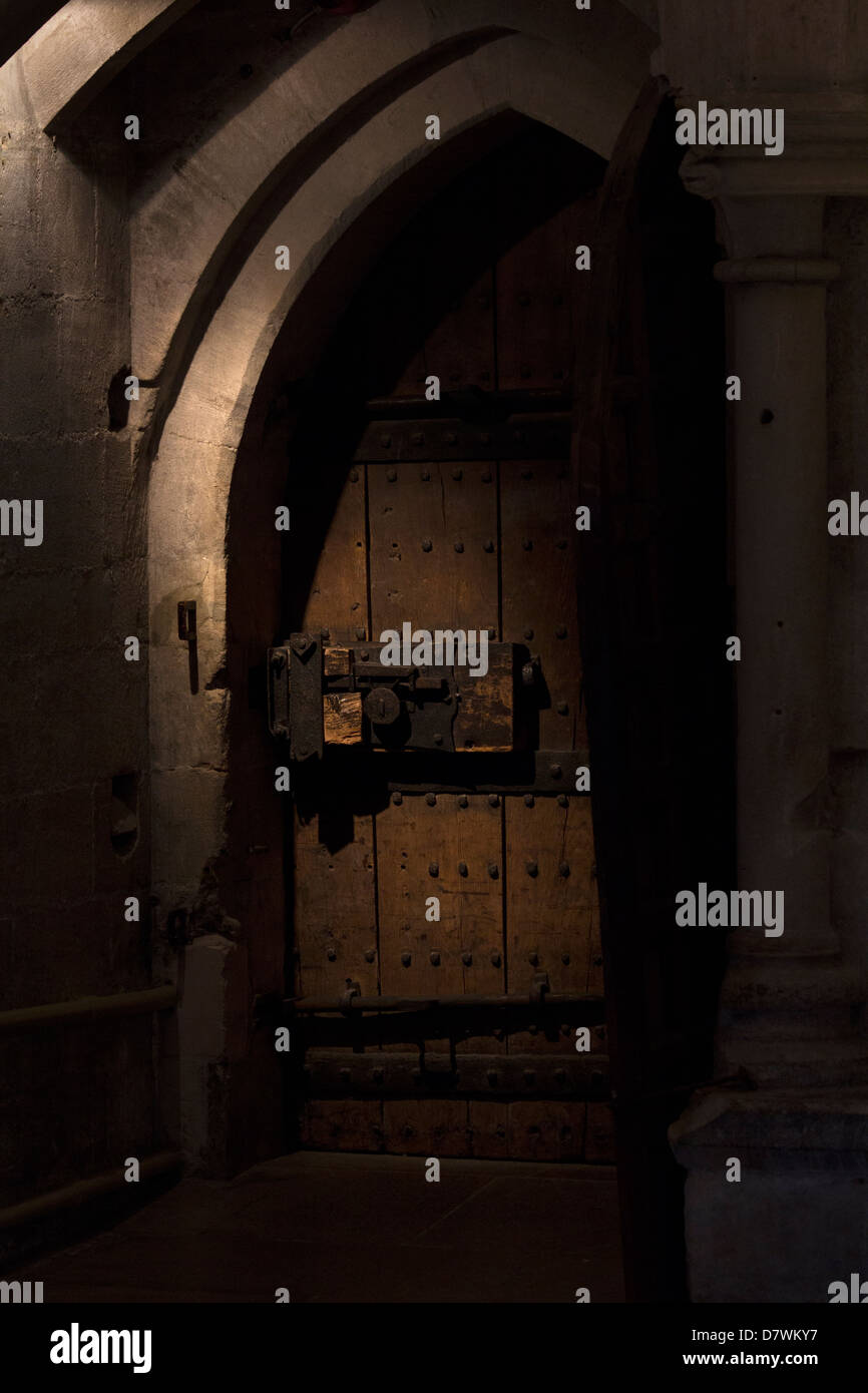 Medieval cathedral crypt hi-res stock photography and images - Alamy