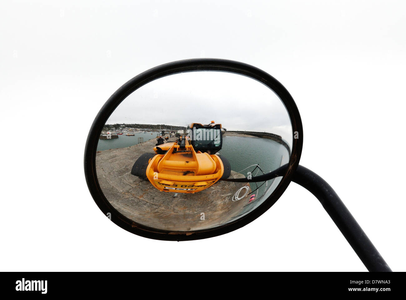 JCB rear view mirror reflection Stock Photo - Alamy JCB rear view mirror reflection Stock Photo - Alamy