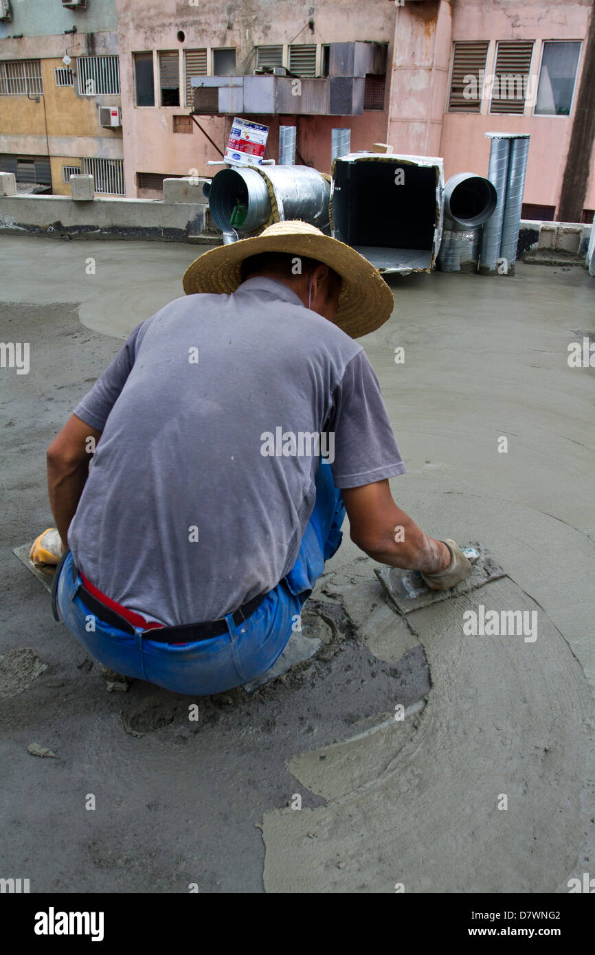 Chinese construction worker Stock Photo - Alamy