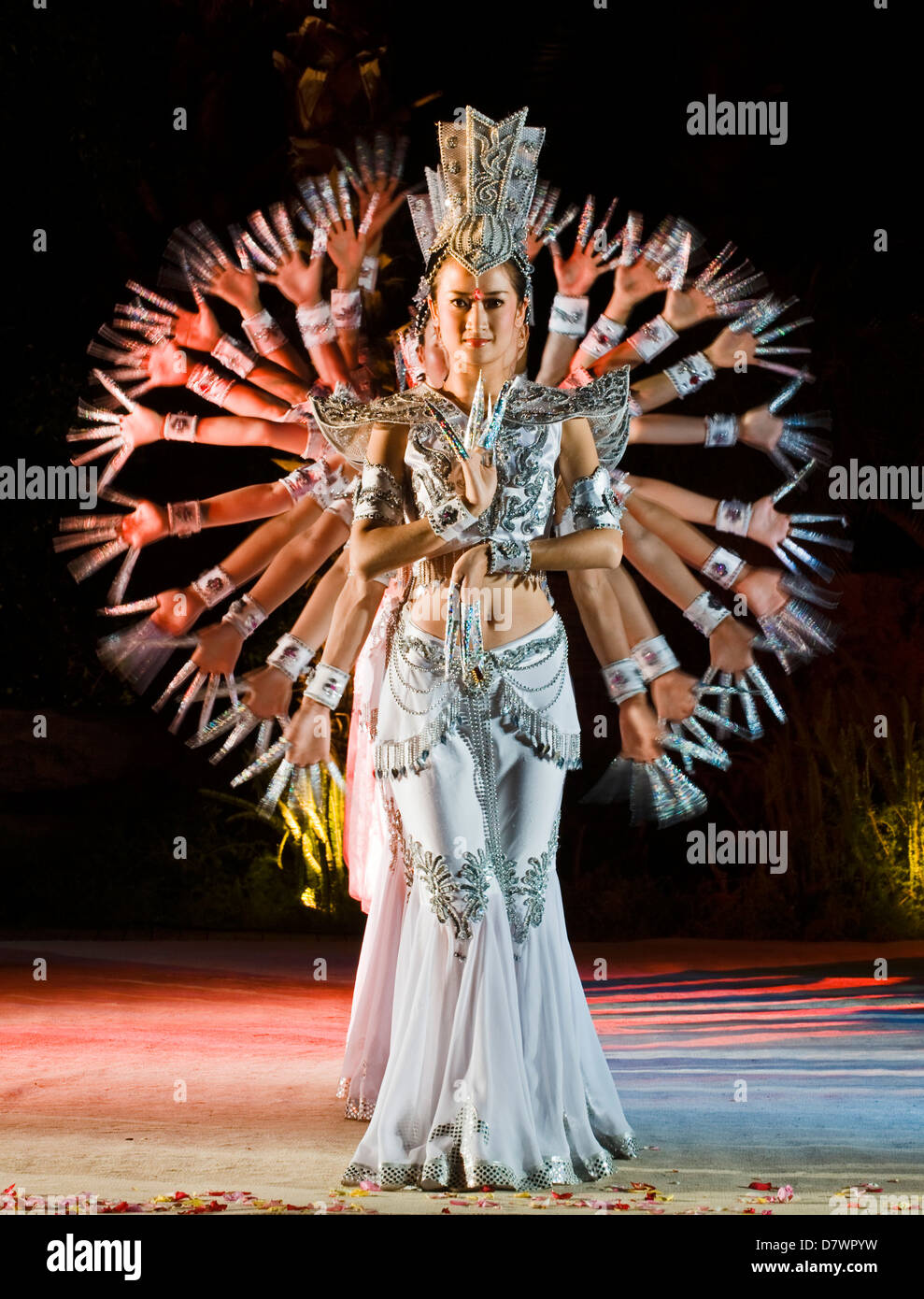Thousand hand dance hi-res stock photography and images - Alamy