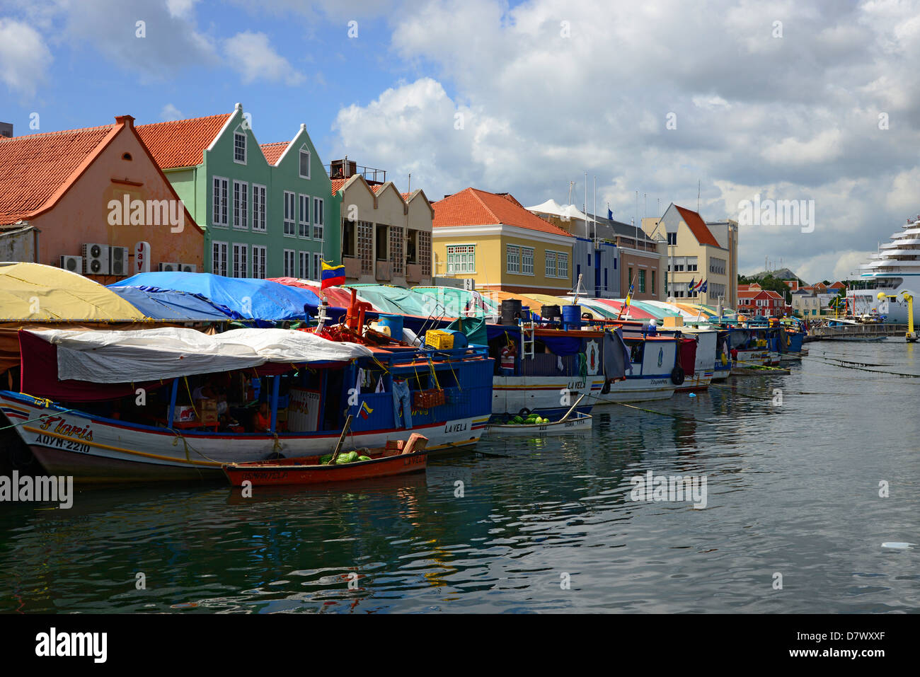 Floating Market Willemstad Curacao Curaҫao Dutch Caribbean Island ...
