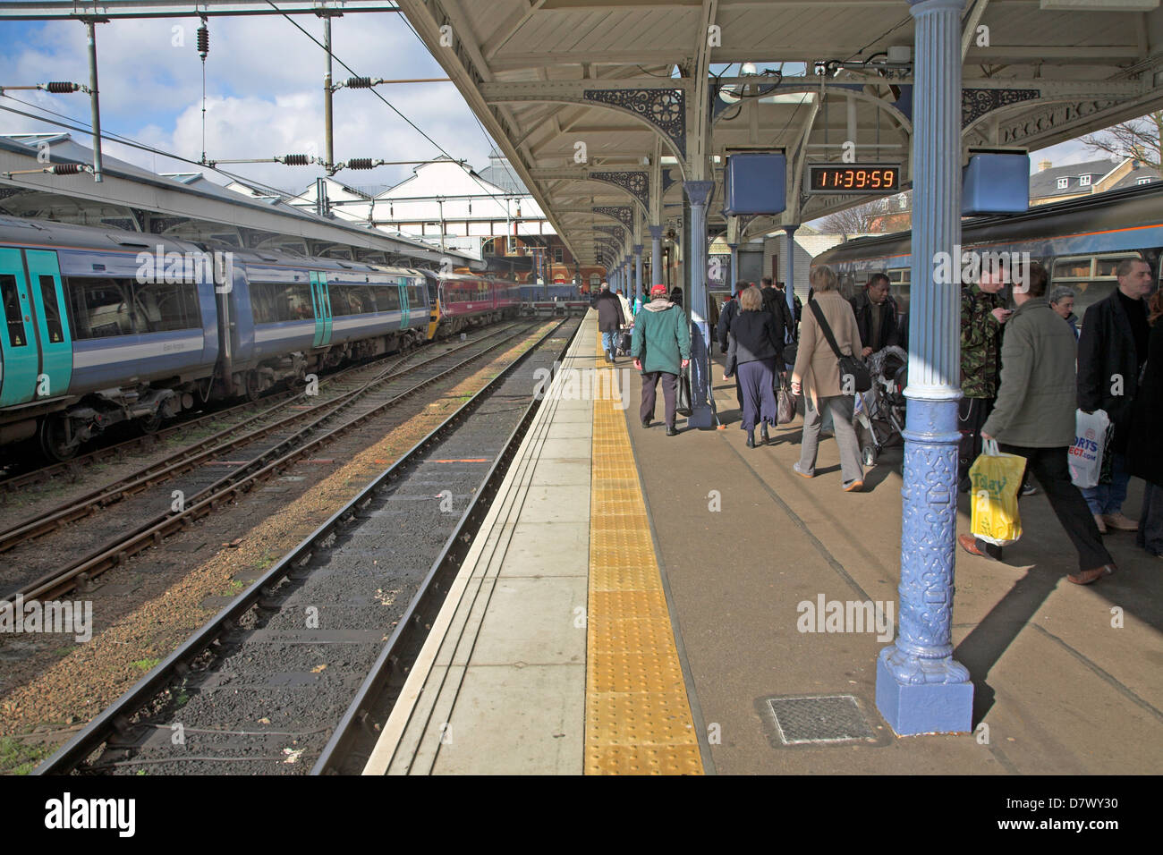 Norwich Railway Station High Resolution Stock Photography and Images ...